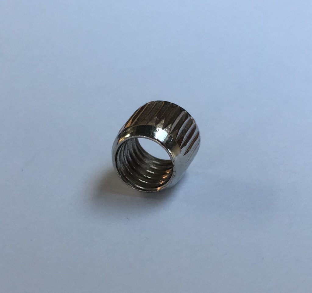 8mm Threaded Shelf Support & Sleeves – AUSUJO